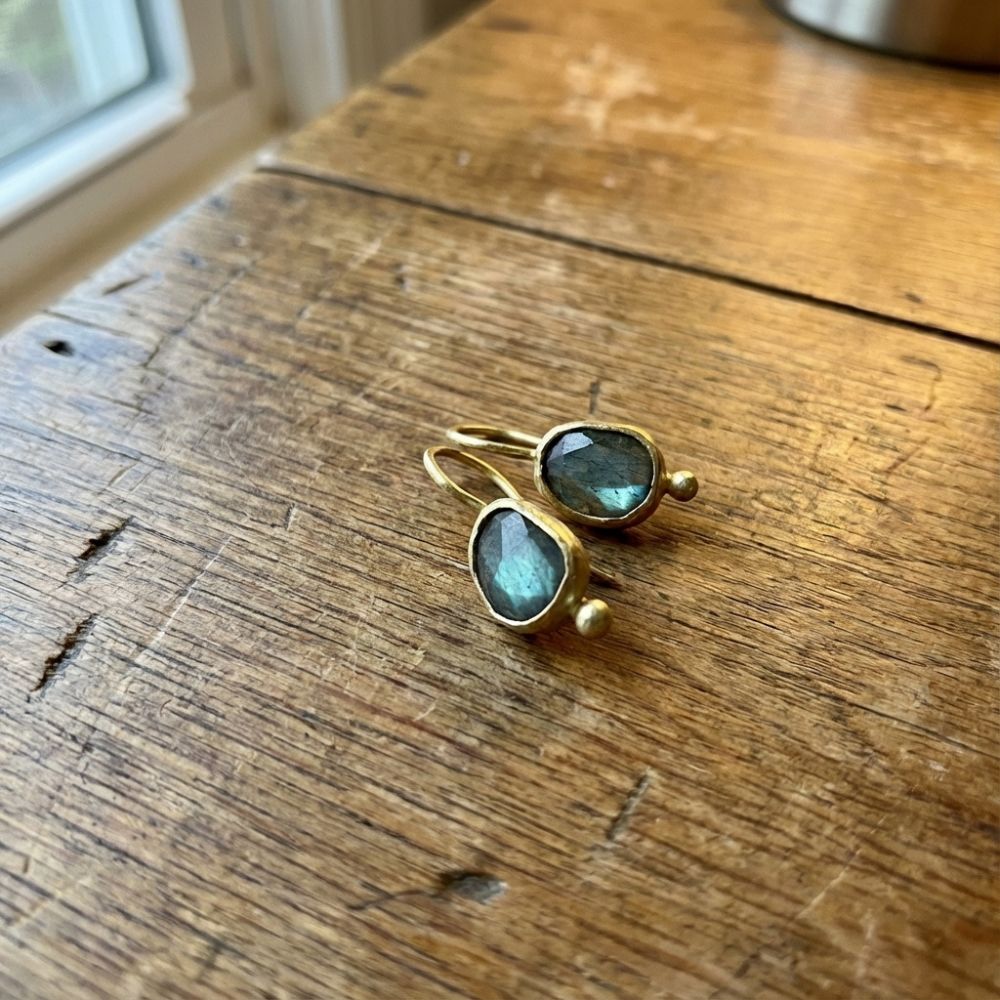 Vintage Blue Inlaid Stone Golden Earrings – KatieLucy